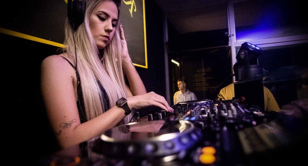 Cómo lograr el éxito Profesional como DJ: Disfruta el proceso